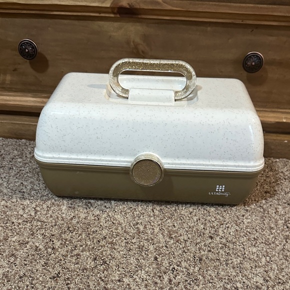 Ulta Beauty | Accessories | Ulta Limited Edition Gold Caboodle | Poshmark